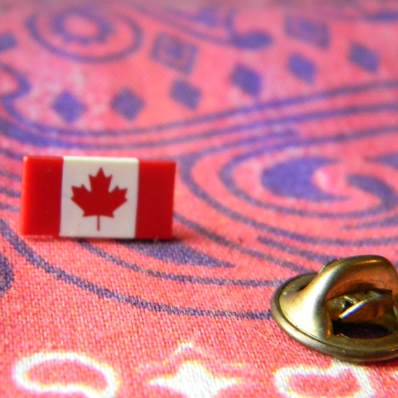Jewelry | Very Small Canadian Flag Pin | Poshmark